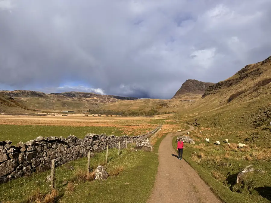 How to Visit Talisker Bay Beach And Talisker Waterfall (2025)
